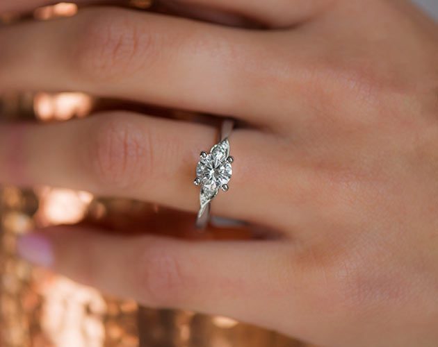 18K White Gold Blossoming Vine Engagement Ring