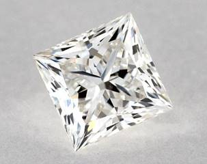 Princess Cut Loose Diamonds Magnified in 360°